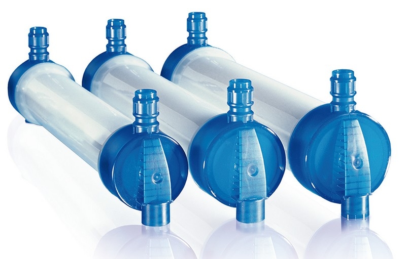 FX high and low-flux dialyzers | Fresenius Medical Care